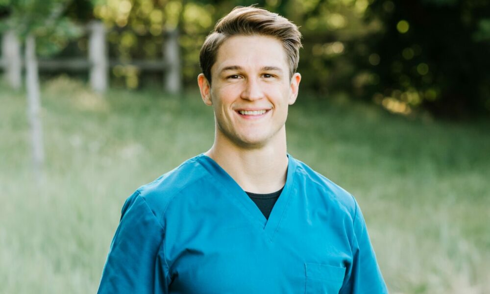 Hidden Gems: Meet Jess Bluth of Back on Track Chiropractic - Voyage ...
