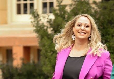 Community Highlights: Meet Julie May of Total Speaker Makeover - Voyage ...