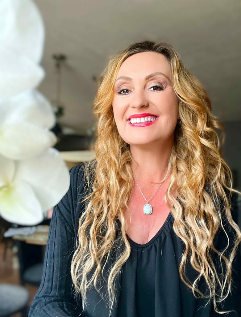 Check Out Jana Johnston’s Story - Voyage Utah Magazine