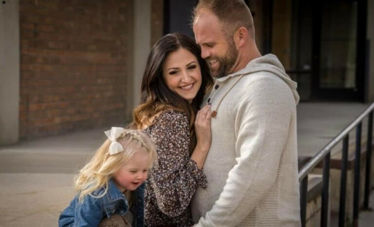 Community Highlights: Meet Cassidy Bybee of Pure Romance By Cassidy ...