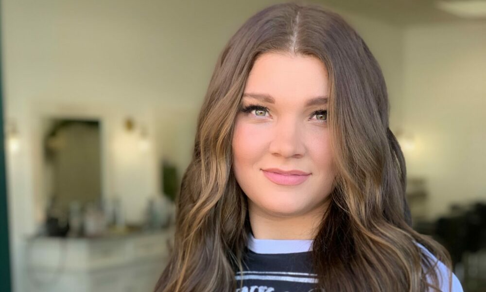 Hidden Gems: Meet Janessa Dickson of The Mama Pages – Voyage Utah Magazine