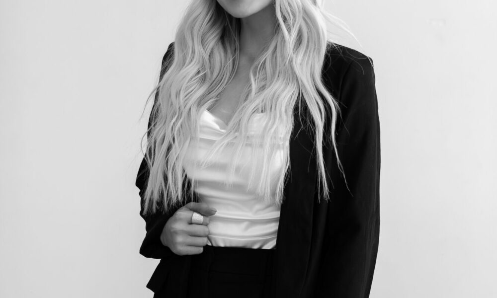 Exploring Life & Business with Kaylee Young of Mrakki Brow Bar - Voyage ...