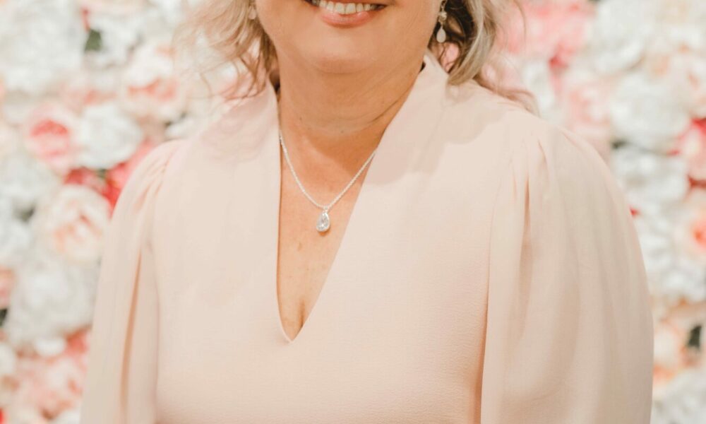 Meet Laurel Herbert of The Bride Room, Desert Rose Bride, Alteration ...