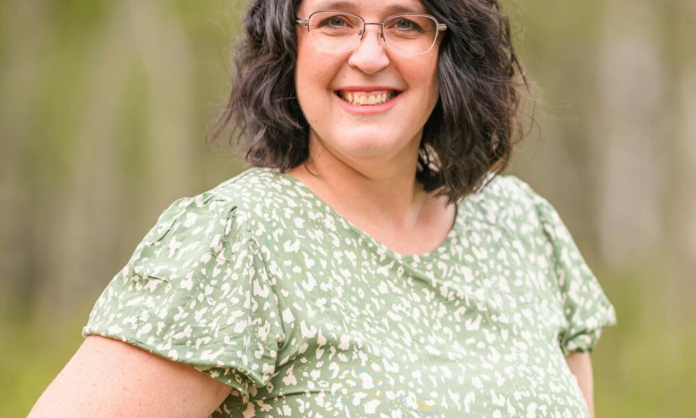 Meet Heather Cornia of Syracuse – Voyage Utah Magazine